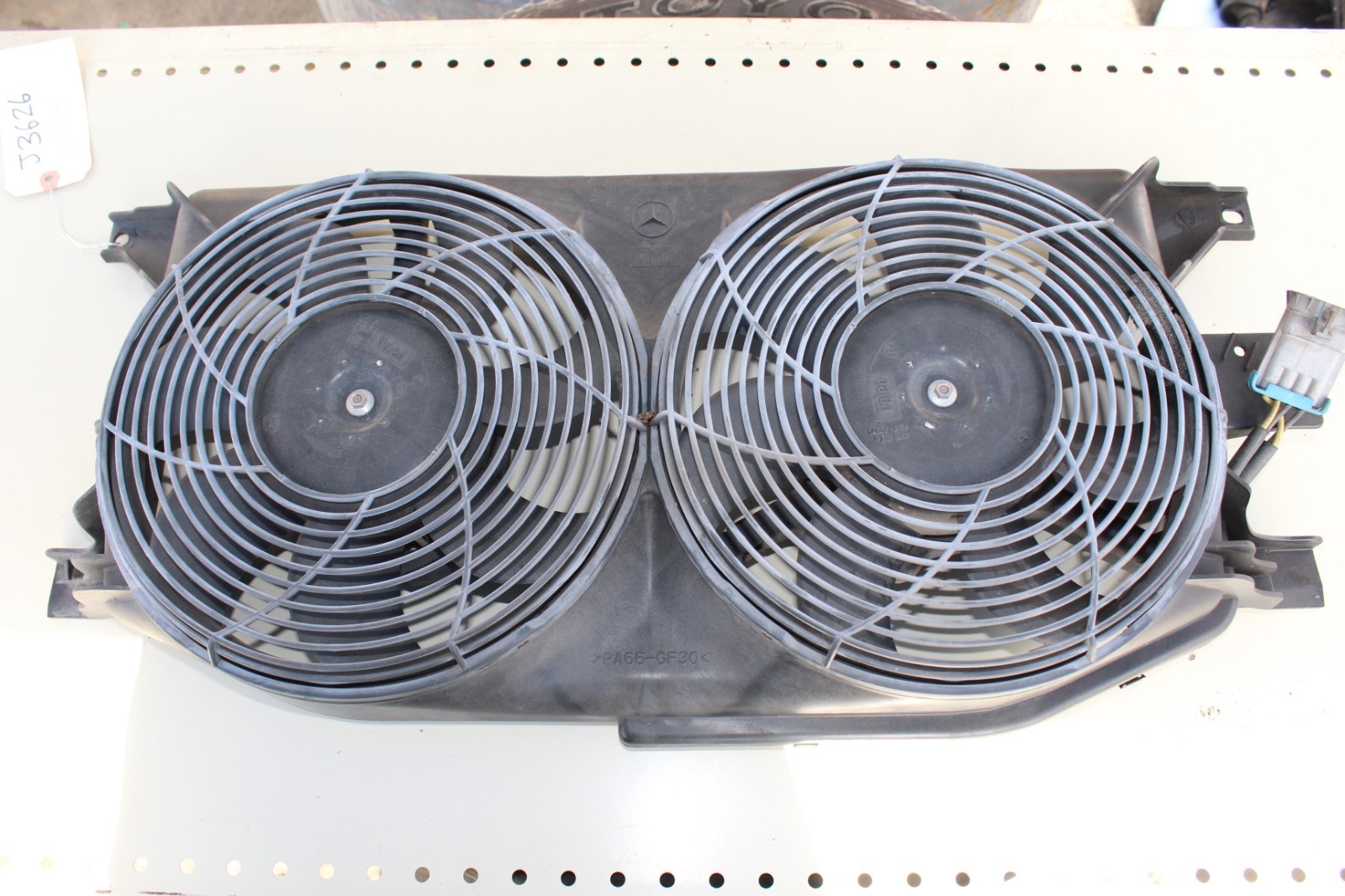 1998-2002 MERCEDES W163 ML320 ML350 RADIATOR COLLING FAN ASSEMBLY J3626 ...