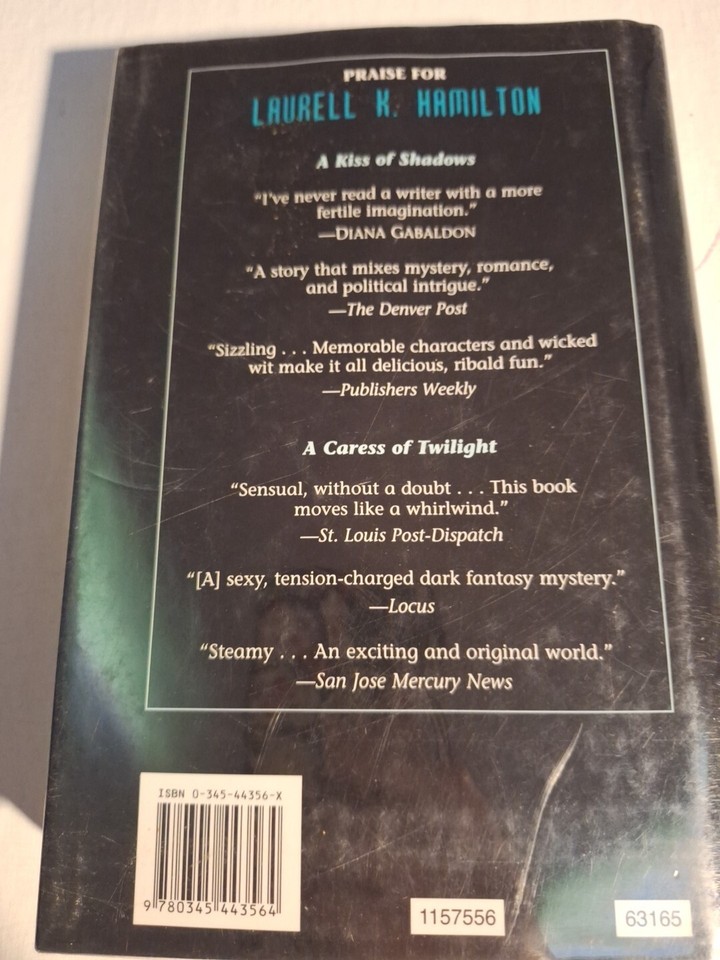 Meredith Gentry Ser.: Seduced by Moonlight by Laurell K. Hamilton (2004 ...