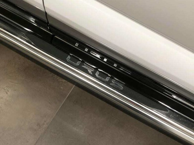 4ML071066B Lamborghini Urus Side Steps Kit Bright Silver for sale ...