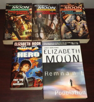 Lot of 5 Elizabeth Moon books PB/TPB space adventure Vatta's War & more ...