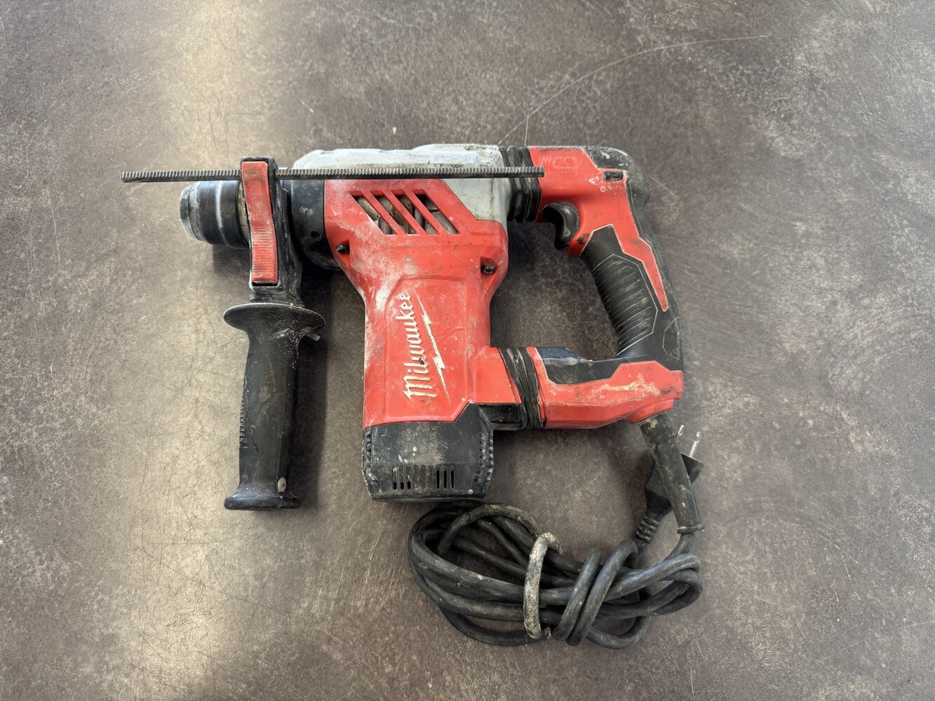 Milwaukee 5268-21 1-1/8" Corded Rotary Hammer Drill (1093860) | eBay