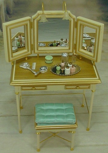 2004 BFMC Silkstone Barbie Doll Vanity Bench Accessories Set Gold Label | eBay