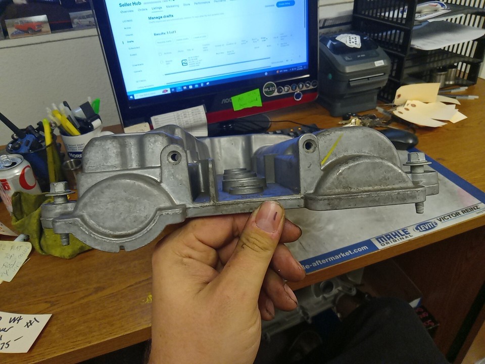 06-10 COBALT G6 G5 HHR MALIBU 2.4L VVT ENGINE VALVE COVER OEM | eBay