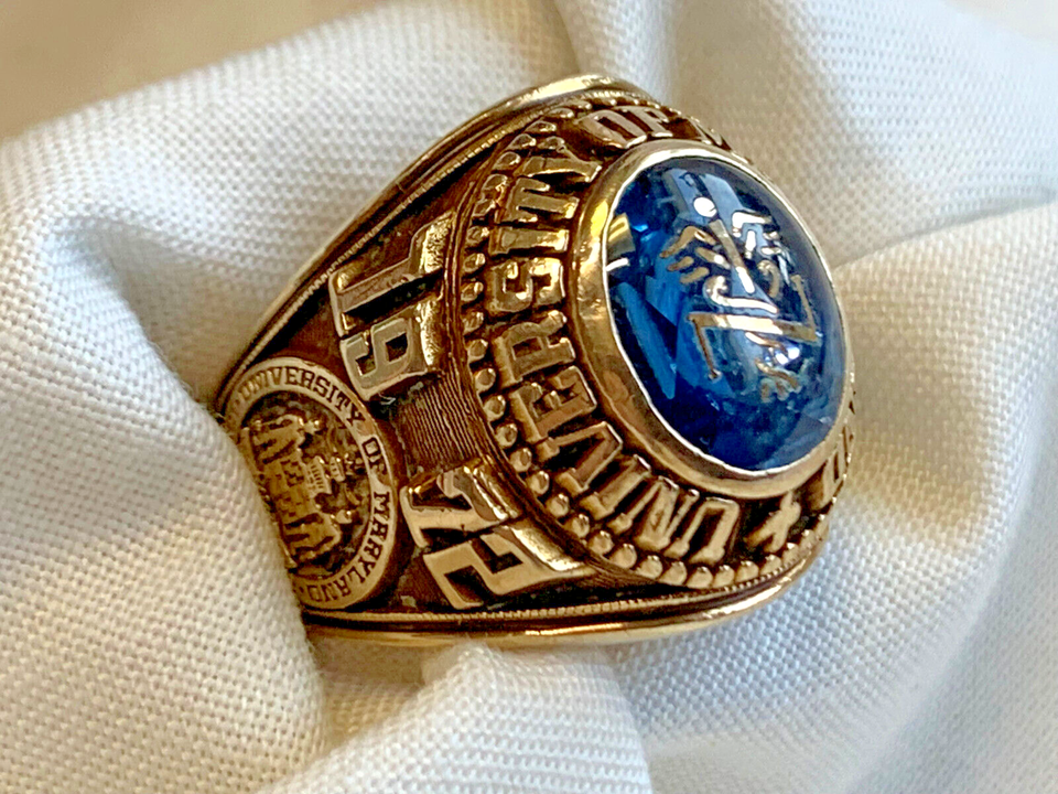 1972 University of Maryland Medicine Ring 10K Gold 17.58g Sz 7 Sapphire ...