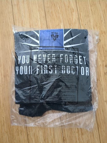 Doctor Who "You Never Forget Your First Doctor" Tardis T-Shirt Sz Small ...