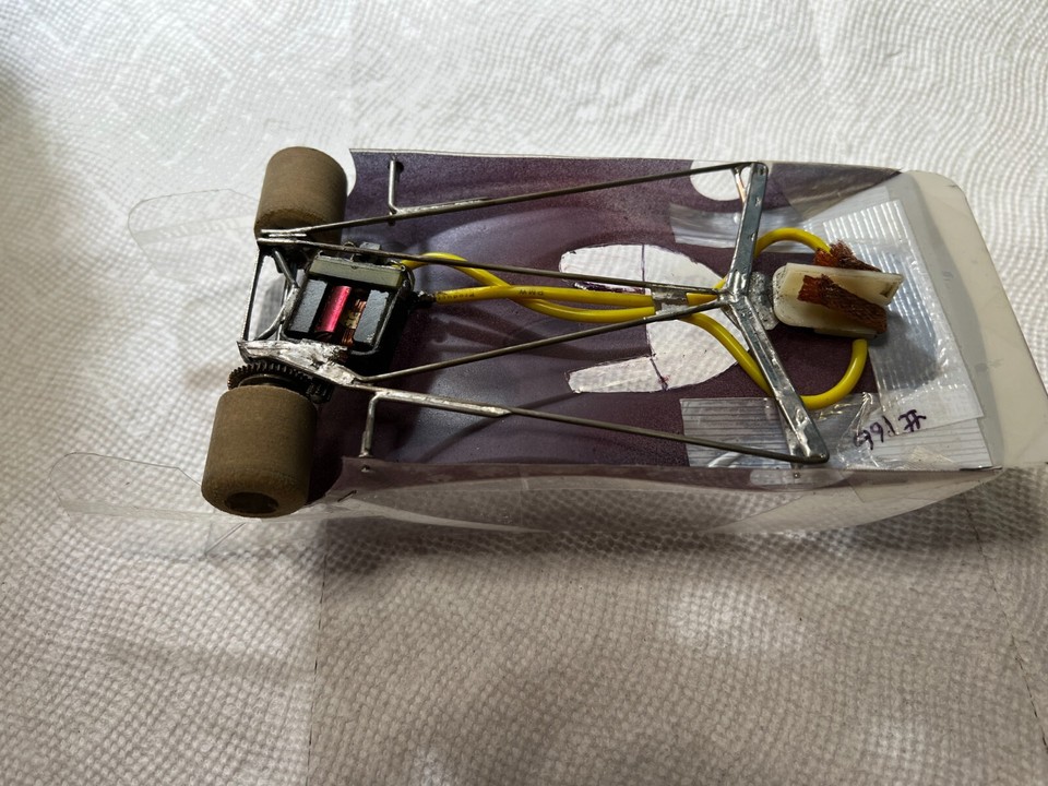 1/24 Scale Slot Car-Group 15-Wing Car Chassis-Nice Wing Body-Xlnt ...