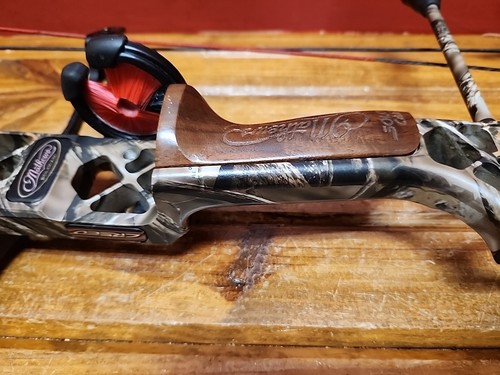 MATHEWS CREED Compound Bow RH 29/60 With Sight, Rest, Dampeners ...