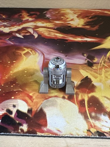 LEGO MINIFIGURE Star Wars flat silver Astromech R2-Q2 Droid from 7218 ...