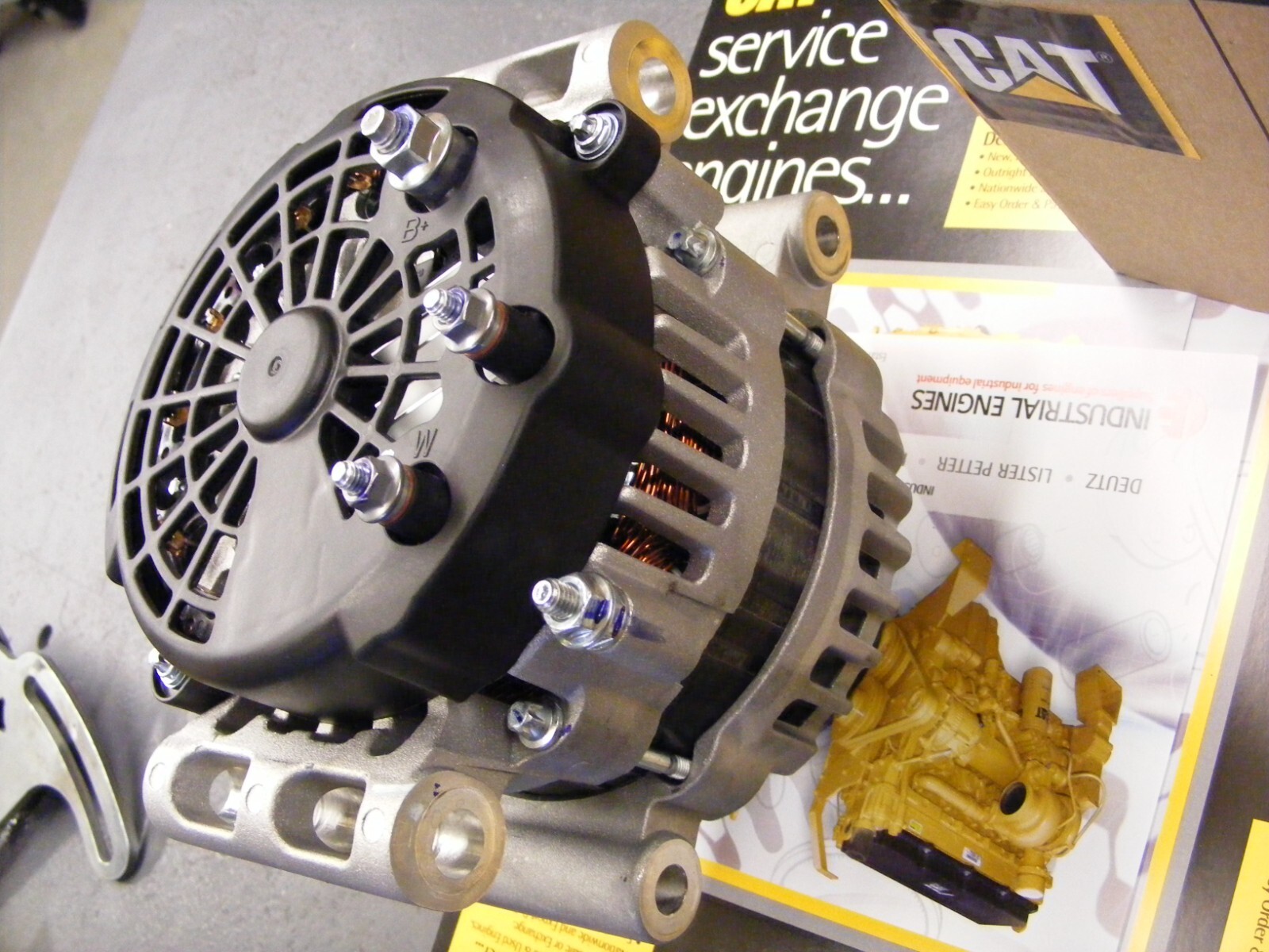 CAT 24v 85A alternator 560-6109 593-5777 Genuine Caterpillar Only £580 ...