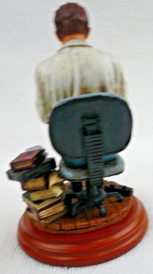 Computer Whiz Figurine Statue NIB New Tech Programmer Coder Free ...