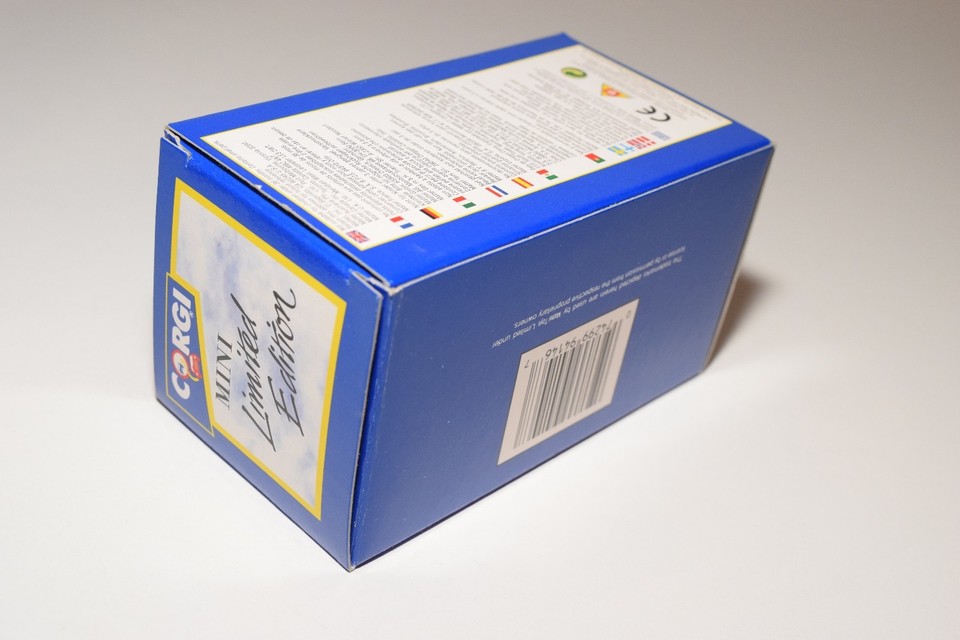 ^ CORGI TOYS 94145 MINI 1000 DESIGN RED LINES LIMITED EDITIONS MINT ...