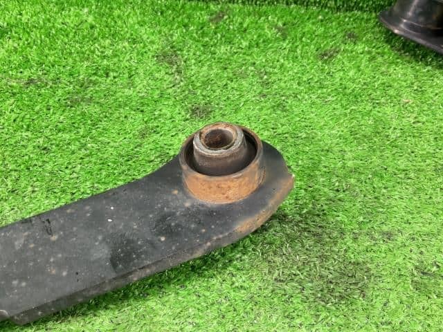 MITSUBISHI Eclipse Cross 2021 Rear Left Lower Control Arm 4113A217 ...