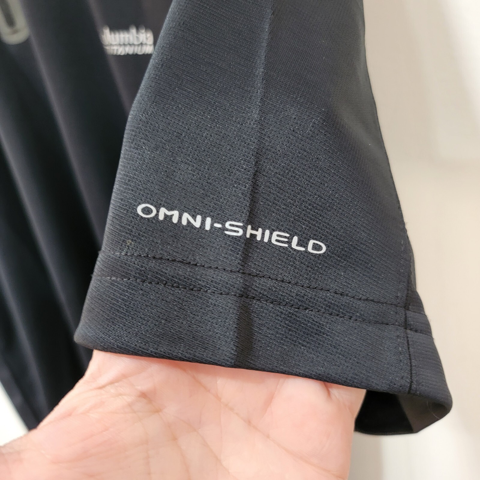 Columbia Black Titanium Omni-Shield Breathable Golf S… - Gem