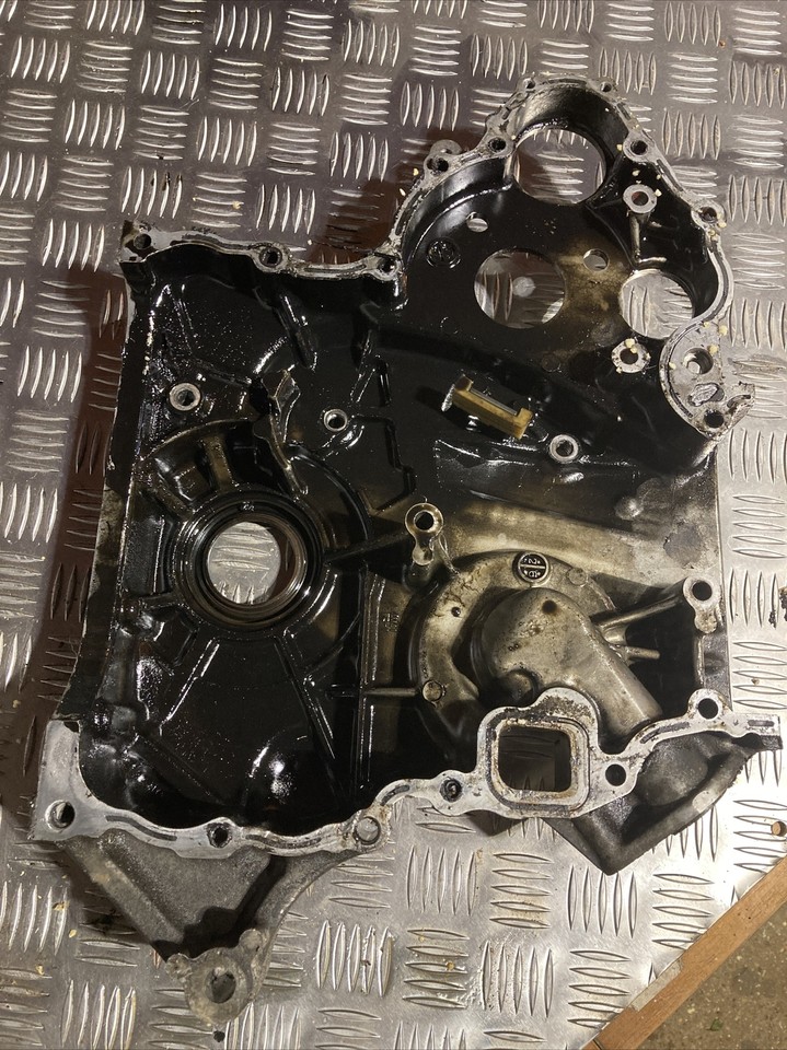 MITSUBISHI SHOGUN Timing Cover Front engine casing 3.2 Di-D 4M41 1999 ...