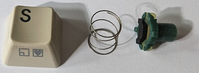 Commodore 128 (not D version) replacement 'S' keycap w/plunger and ...