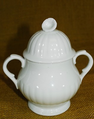 ALFRED MEAKIN "LEEDS" PATTERN - COVERED SUGAR DISH 5" - WHITE ...