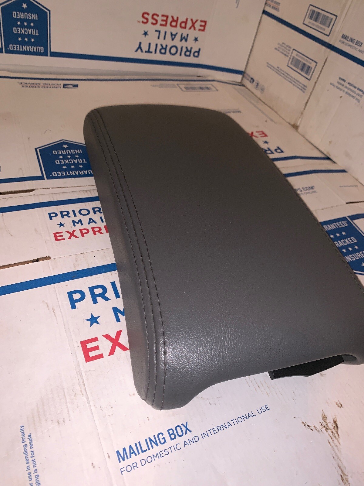 08 09 10 11 12 Chevrolet Malibu Center Console Armrest Lid Light Grey ...