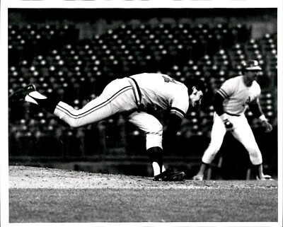 LG36 1975 Original Russ Reed Photo JOE DECKER MINNESOTA TWINS PITCHER ...