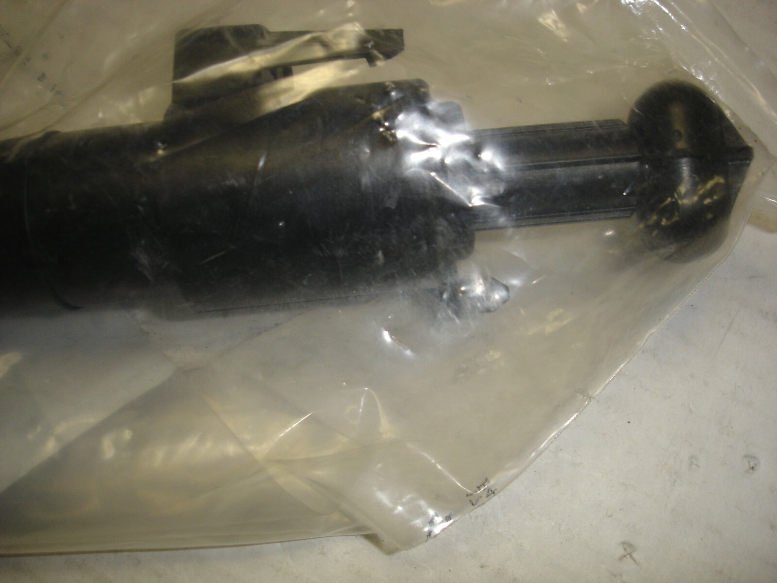 Mercedes-Benz CLS C218 Left Headlamp Washer Nozzle A2188600147 Genuine ...