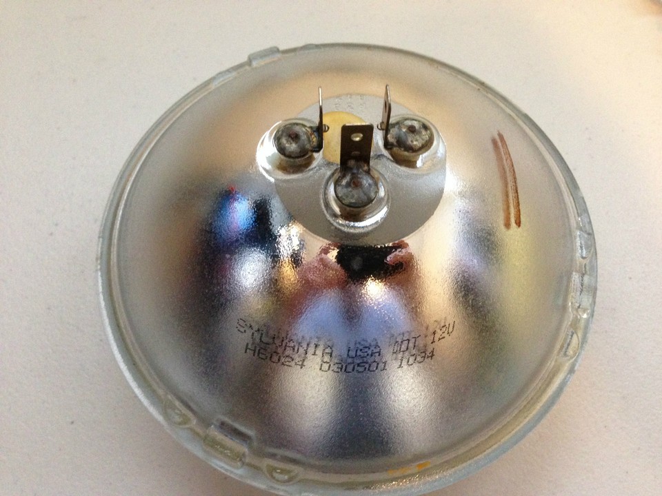 Harley Davidson Sylvania Halogen Sealed Beam Head Lamp Bulb (H6024) | eBay