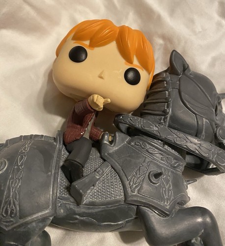POP RON WEASLEY RIDING CHESS PIECE 82 HARRY POTTER MOVIE MOMENTS ** NO ...