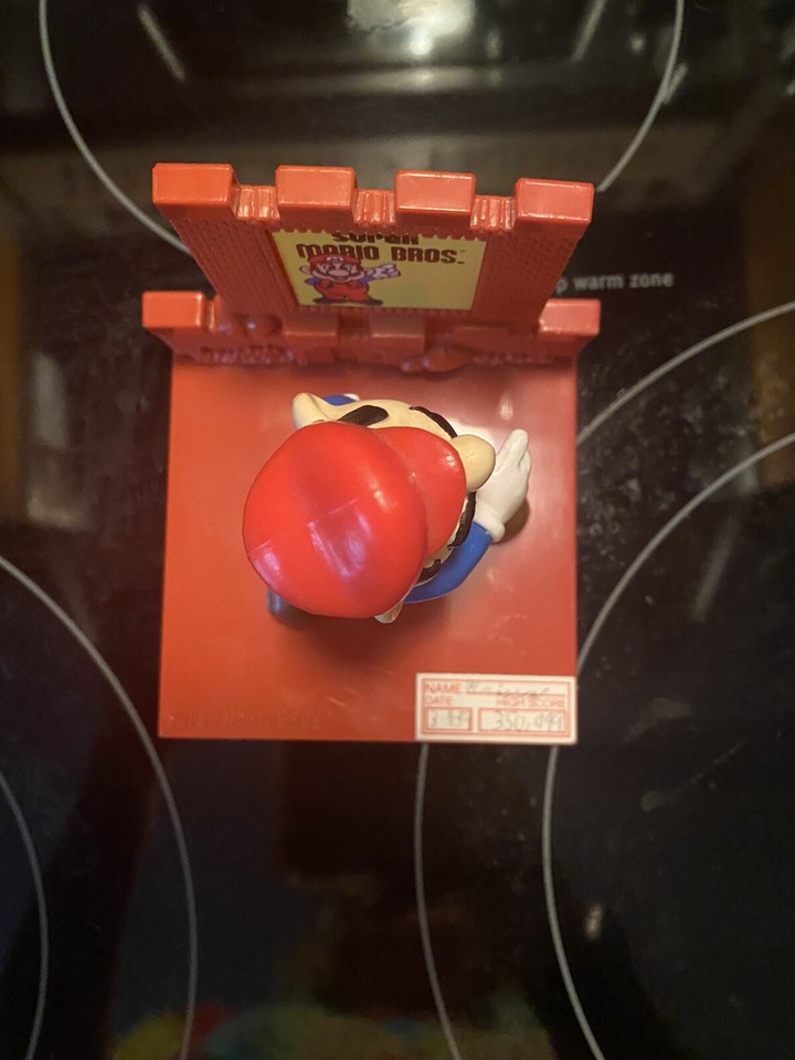 1988 Nintendo Super Mario Bros Trophy Figure Super Mario Fireball SEE ...