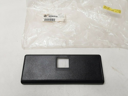MACK 25171761 DOOR,GLOVE COMPARTME INTERIER BLACK FAST FREE SHIPPING | eBay