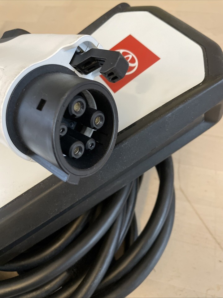 EV Charger for Toyota Prius Rav4 Prime bZ4X Electric Car Charging cable ...