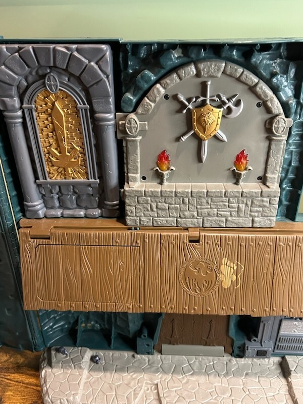 Masters of the Universe 200x Castle Grayskull He-Man Eternia 2002 ...