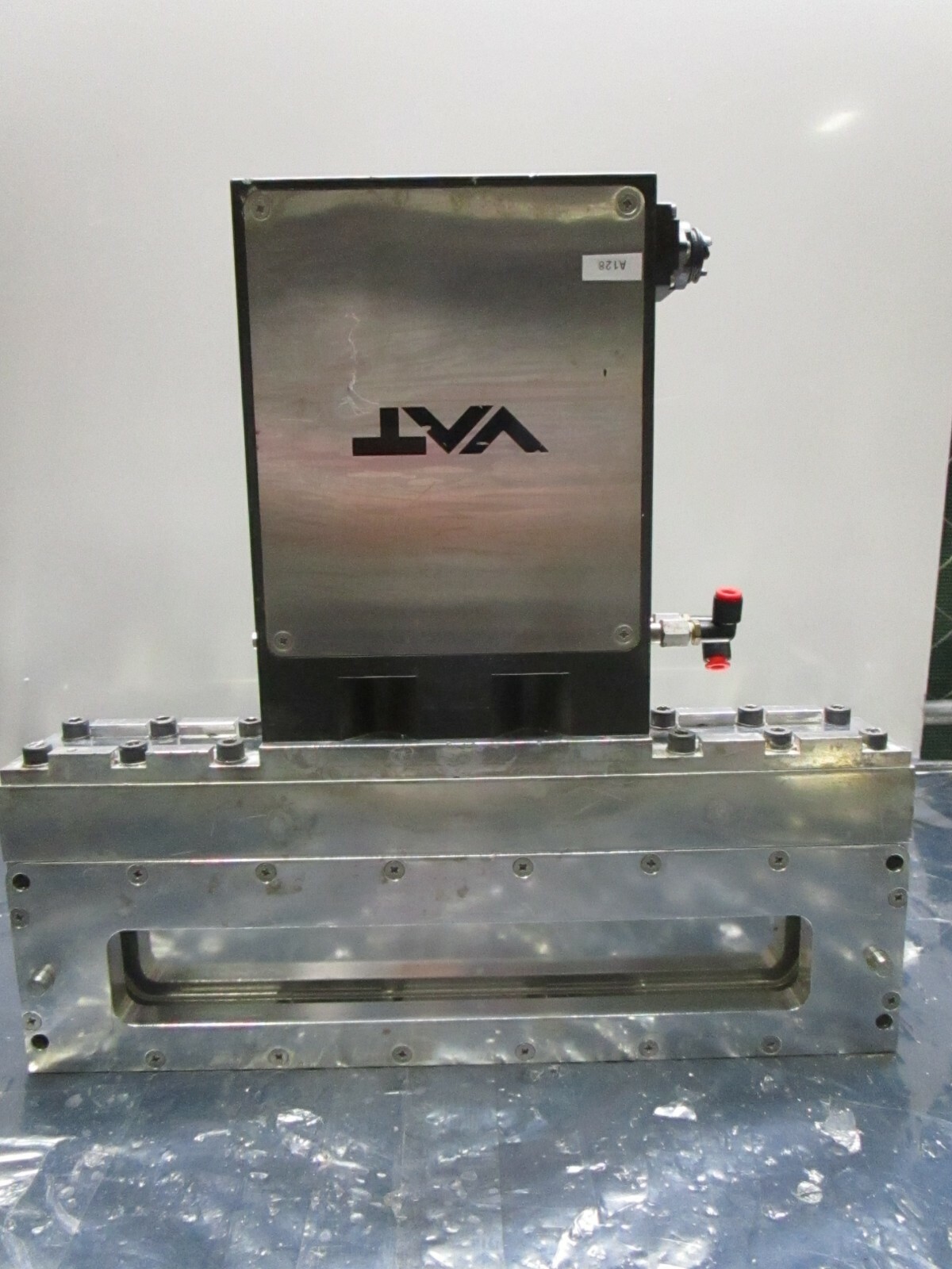 VAT 02112-AA24-AVU1/0095 RECTANGULAR GATE VALVE, A380546, 104208 | eBay