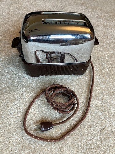 Vintage GE 2 Slice Toaster Bakelite 1950s Arrow Cloth Covered Cord ...