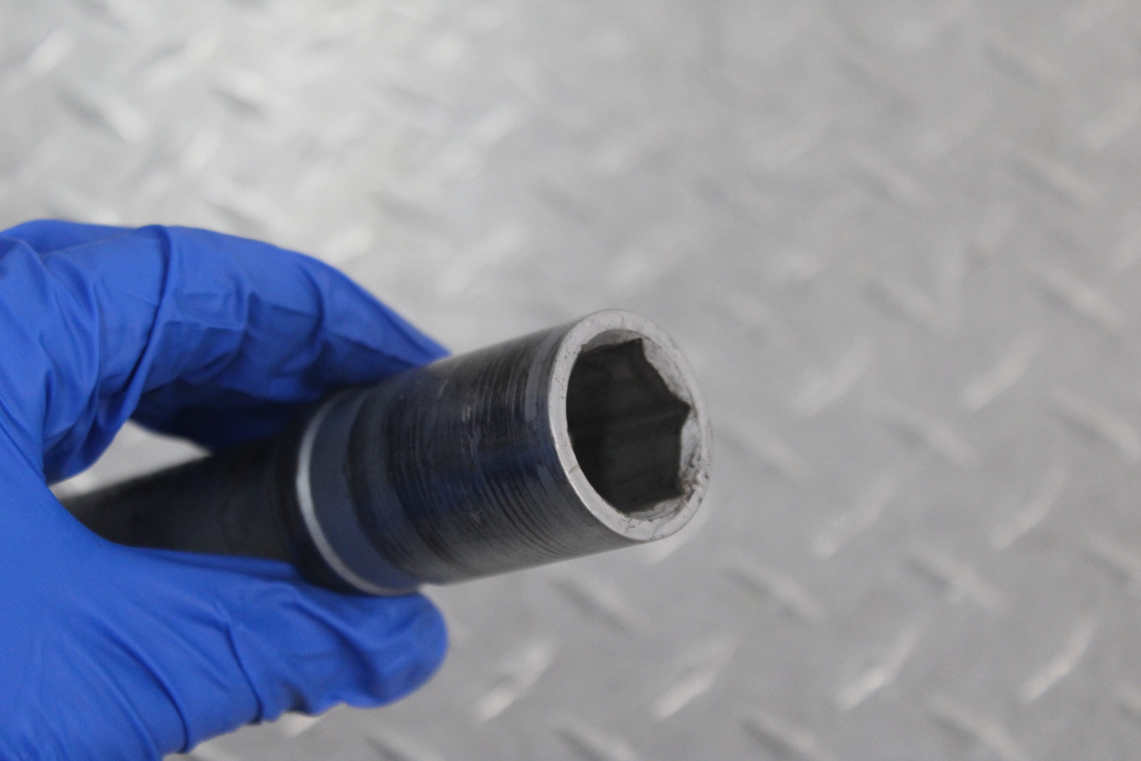 2010 BMW K1300GT FRONT WHEEL RIM AXLE PIVOT BOLT 3144 8526440 | eBay