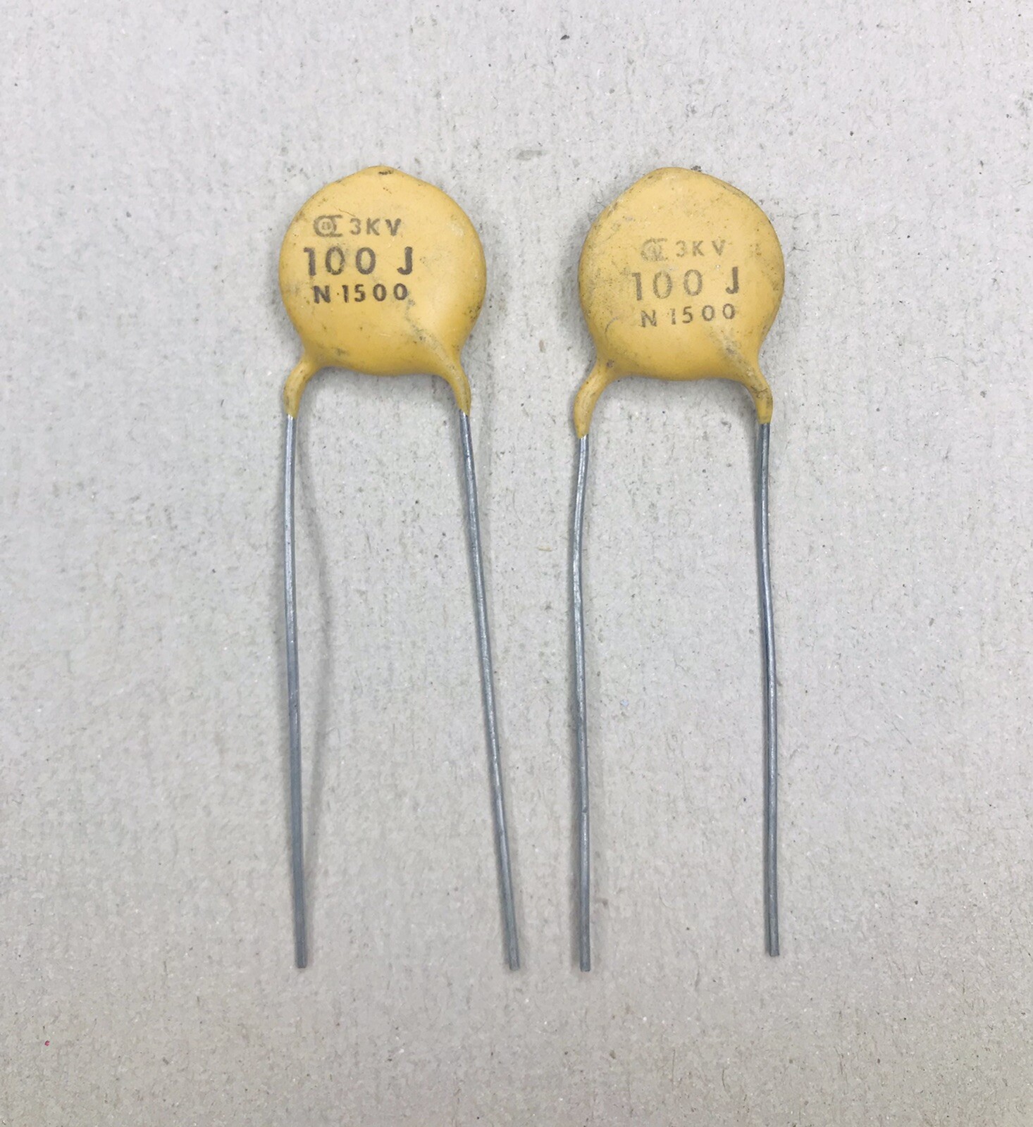 100pF 10KV High Voltage Ceramic Disc Capacitors Circle D vintage Pair ...