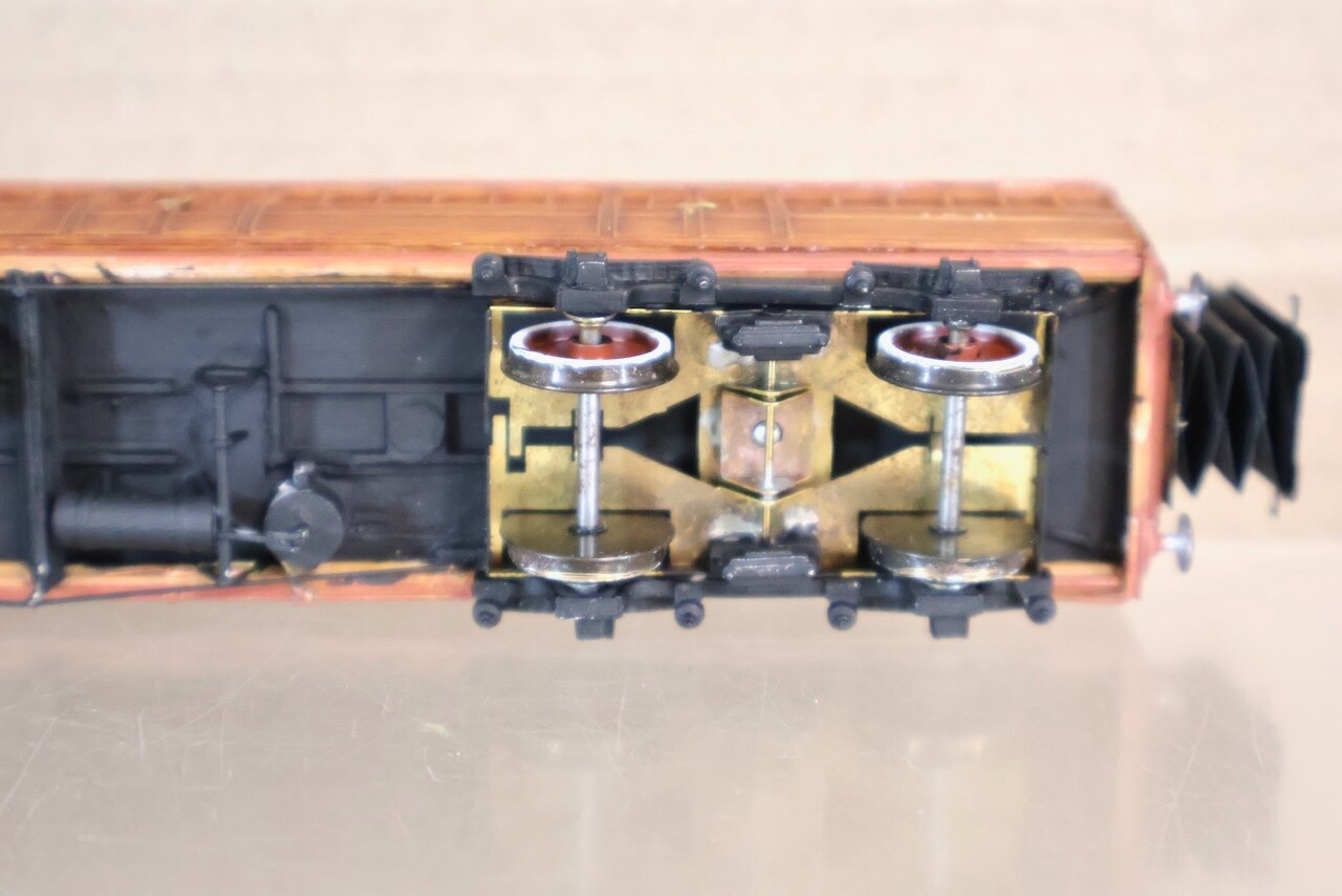 IAN KIRK CHIVERS KIT BUILT LNER 61ft 6in FULL BRAKE BAGGAGE CAR COACH ...