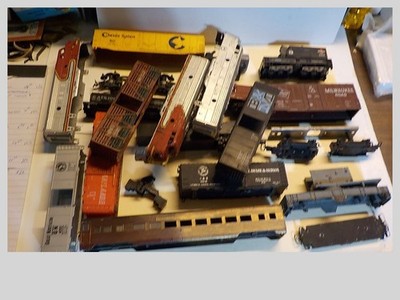 HO Large Lot Of Freight Car Bodys Engine Shells Frames ETC For Parts Or ...