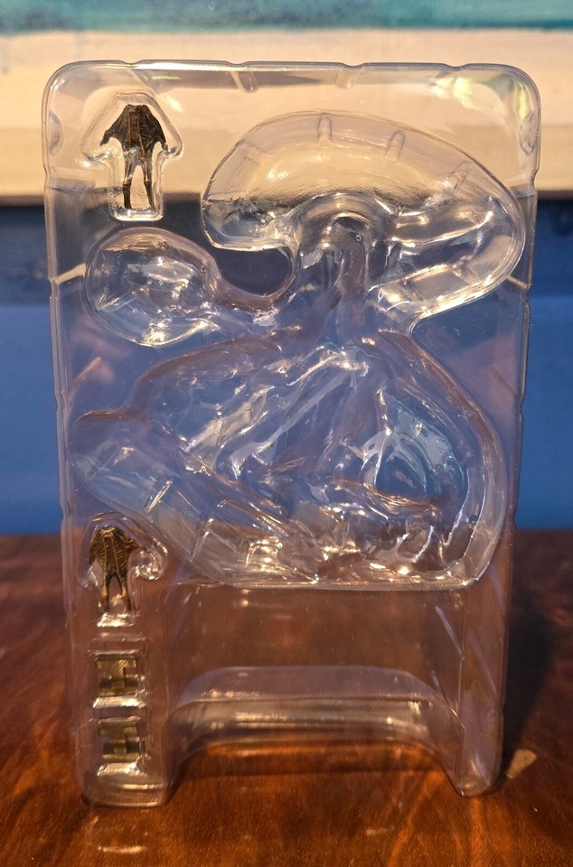 Hiya Toys Exquisite Mini Alien Resurrection Alien Warrior 1:18 Scale ...