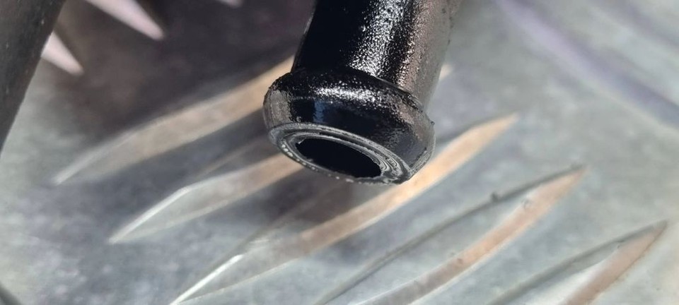 Mercedes-Benz C W203 2003 Power steering fluid tank reservoir ...