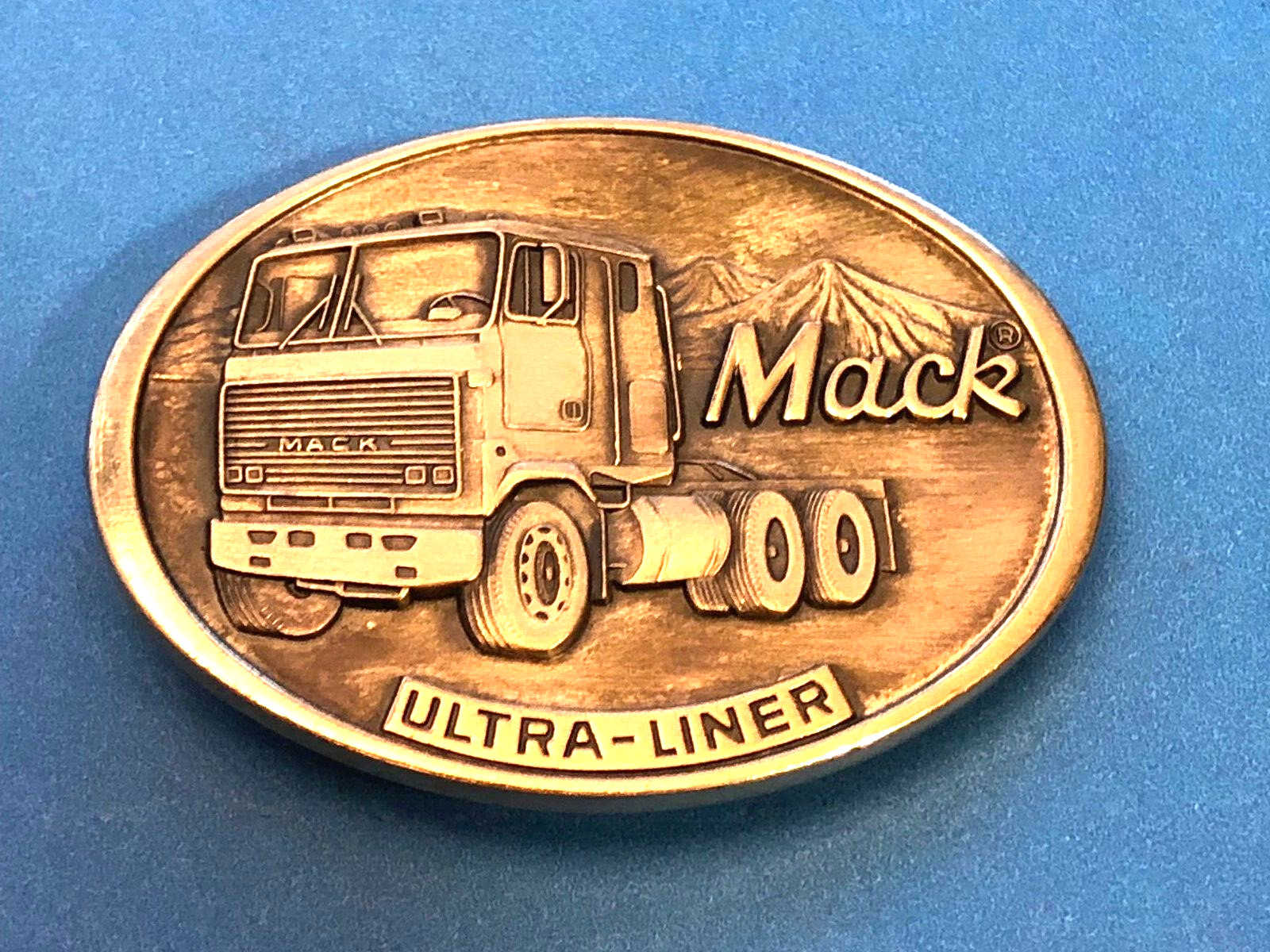 RARE MACK ULTRA-LINER MODEL CABOVER TRUCK BELT BUCK… - Gem