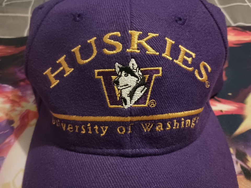 VINTAGE PURPLE UNIVERSITY OF WASHINGTON HUSKIES STRAP ADJUSTABLE HAT ...