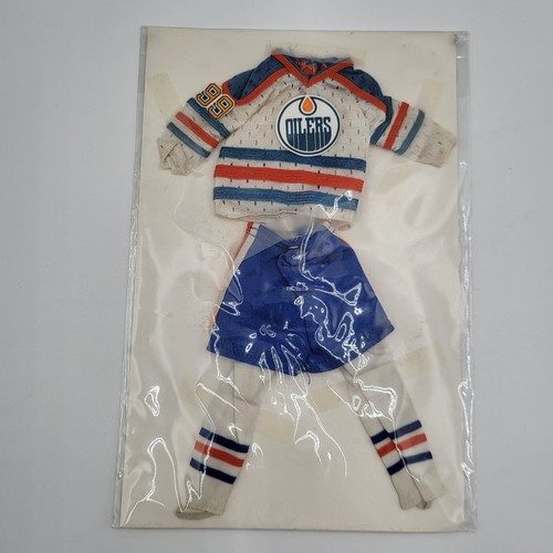 Vintage WAYNE GRETZKY Edmon Oilers Uniform Featuring Number 99 | eBay