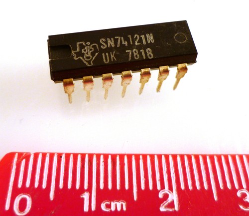 Texas SN74121N Monostable Multivibrator 16mA 14-Pin PDIP MBD001G | eBay.de