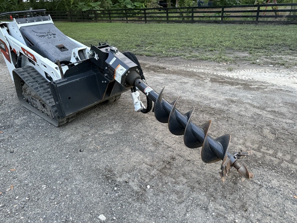 BOBCAT BRAND 15C AUGER FOR SKID STEER LOADERS - NEW NEVER USED - COMES ...