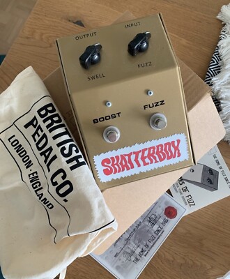British Pedal Company Shatterbox Treble Booster Fuzz | eBay.de