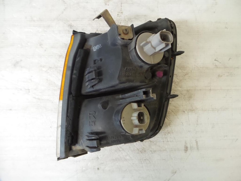 MITSUBISHI PAJERO RIGHT INDICATOR/FOG/SIDE NH-J-K # CORNER LIGHT AUST ...