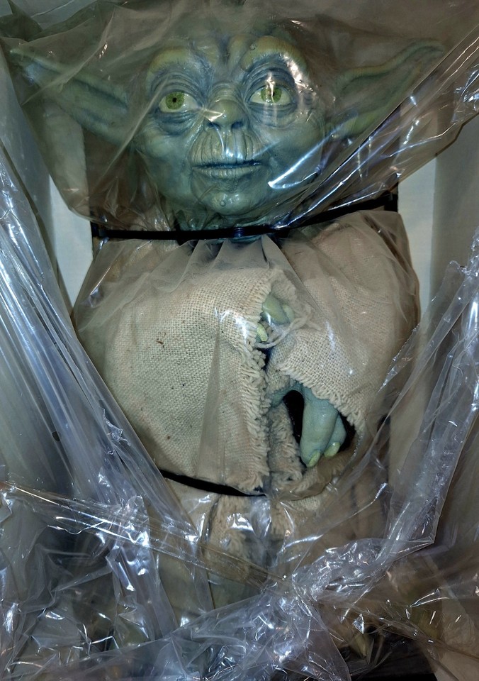 Life Size Yoda By Illusive Concepts New Mint In Shipper Box | eBay