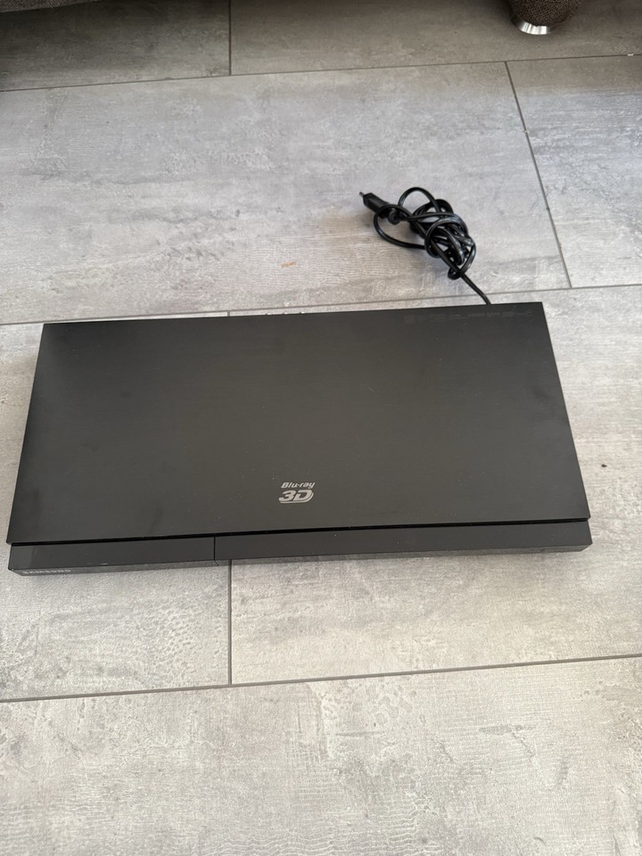 Samsung BD-D5500 3D Blu-Ray DVD Player mit Fernbedienung HDMI USB LAN ...