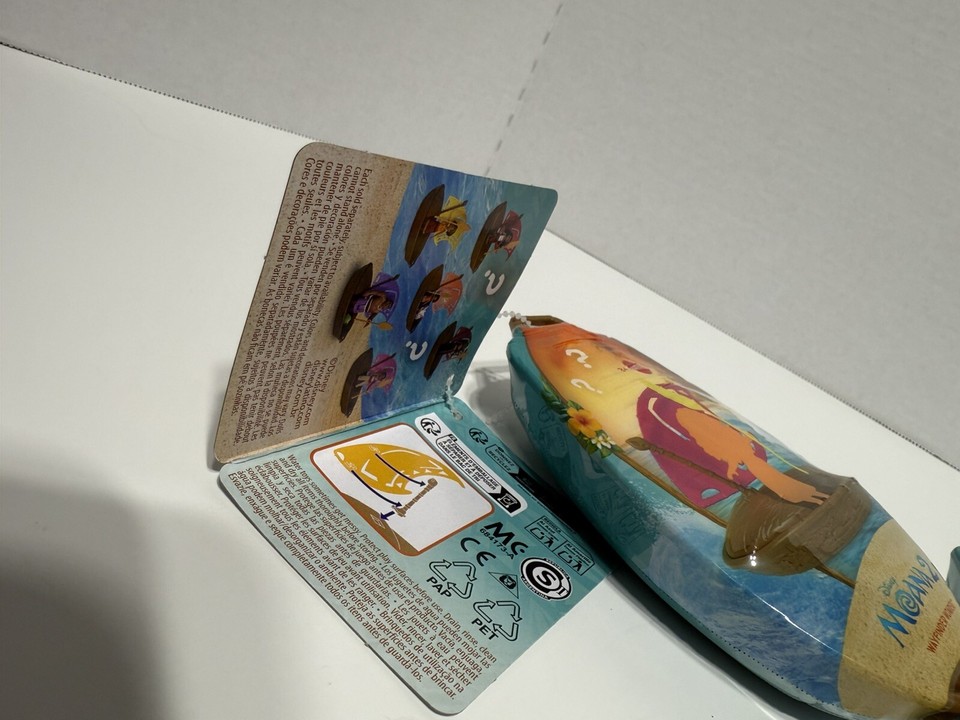 Disney Moana 2 Wayfinder Wonders with Surprise Small Doll, Canoe ...