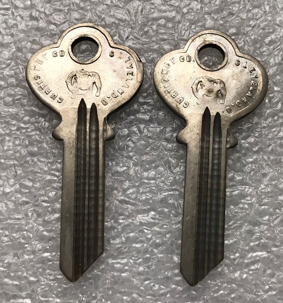 Curtis P2 key blanks P-2 VINTAGE key Bulldog logo set of 2 [X2] | eBay