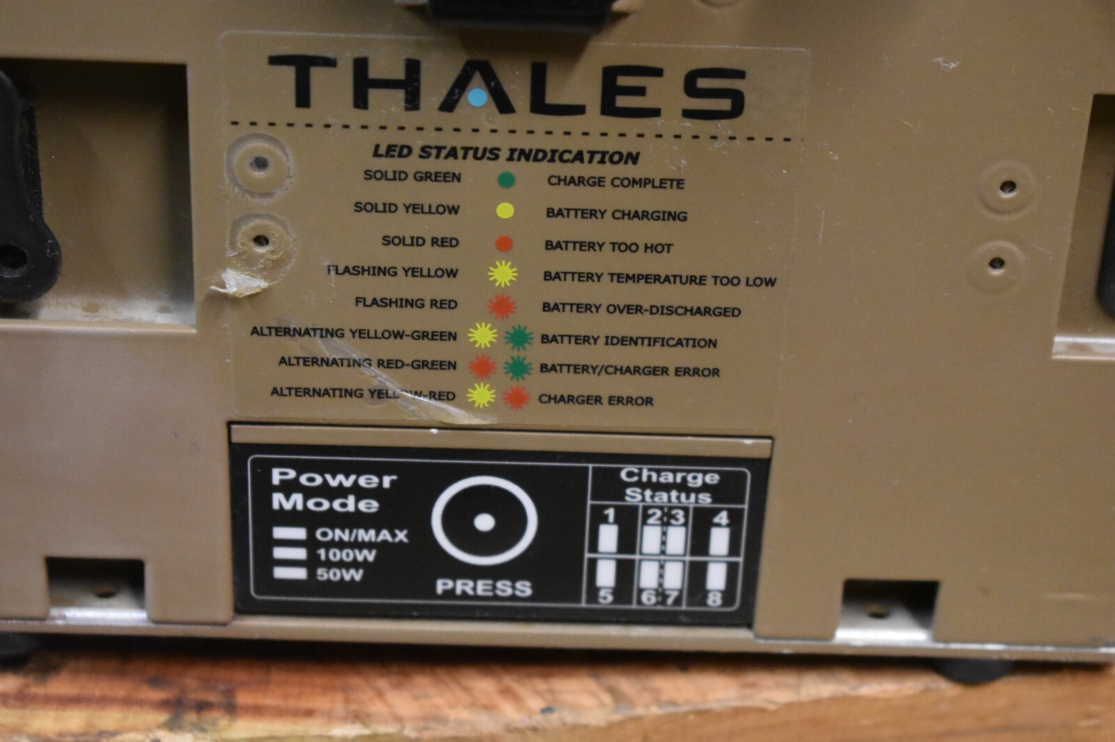 Thales Expeditionary Modular Universal Battery Charger 8 Bay 1600797-1 ...