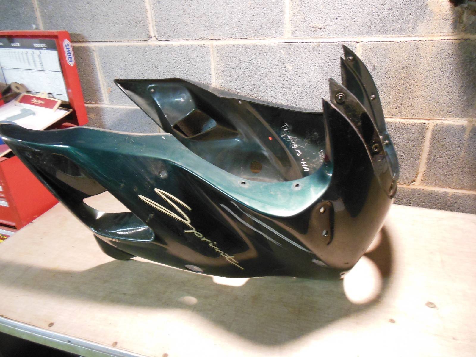 95 Triumph Sprint 900 front right left headlight windshield fairing ...